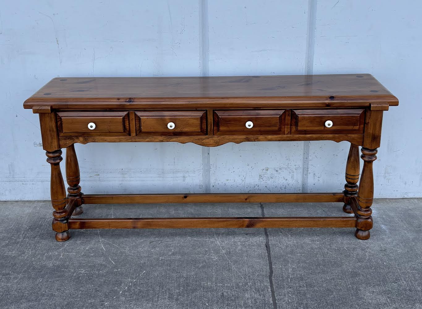 Kling Colonial Buffett Console Table – Pacific Thrift Store
